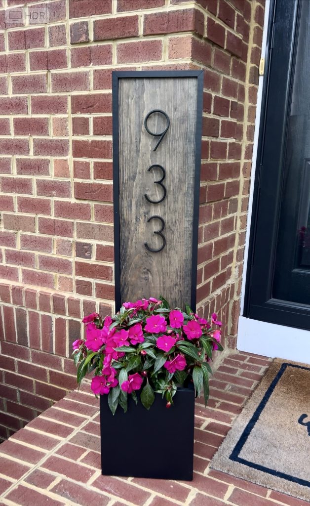 How to Make A Flower Box Welcome Sign DIY {Perfect for Beginners ...